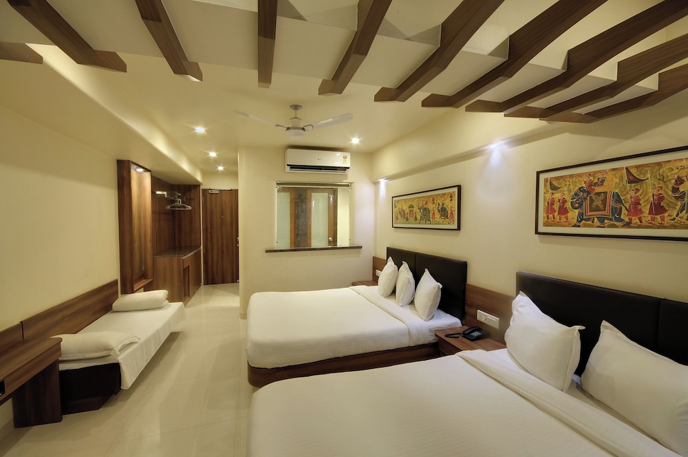 Hotel Shreeji Vatika-airport Road - Surat