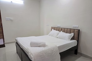 Quarto Deluxe | Secretária, Wi-fi grátis, roupa de cama fornecida