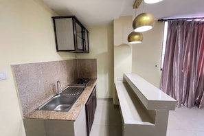 Suite | Cofre no quarto, secretária, ferro/tábua de engomar, Wi-fi grátis