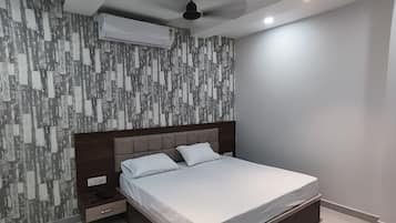 Quarto Duplo Standard | Secretária, Wi-fi grátis