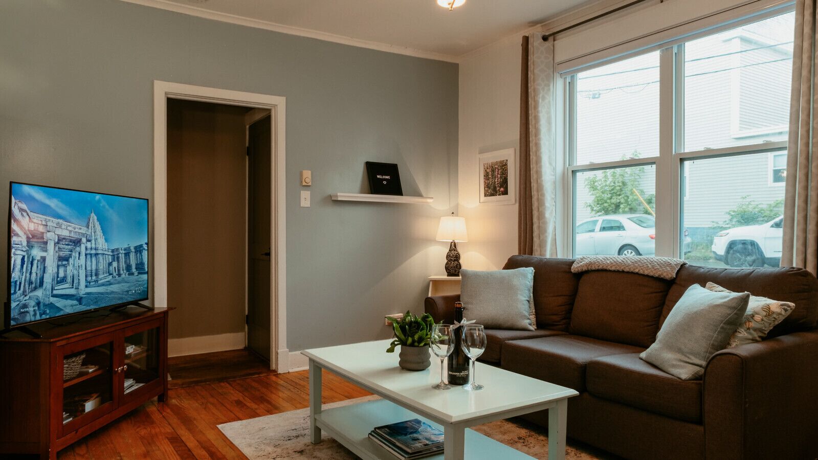 Cozy Townhouse Apartment | Steps To Water St. - Newfoundland and Labrador