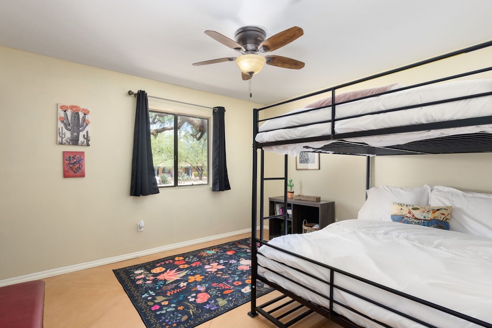 Spacious Tubac Escape – 4BR/3BA, Private Pool, Bar, Workout Room & 2 ...