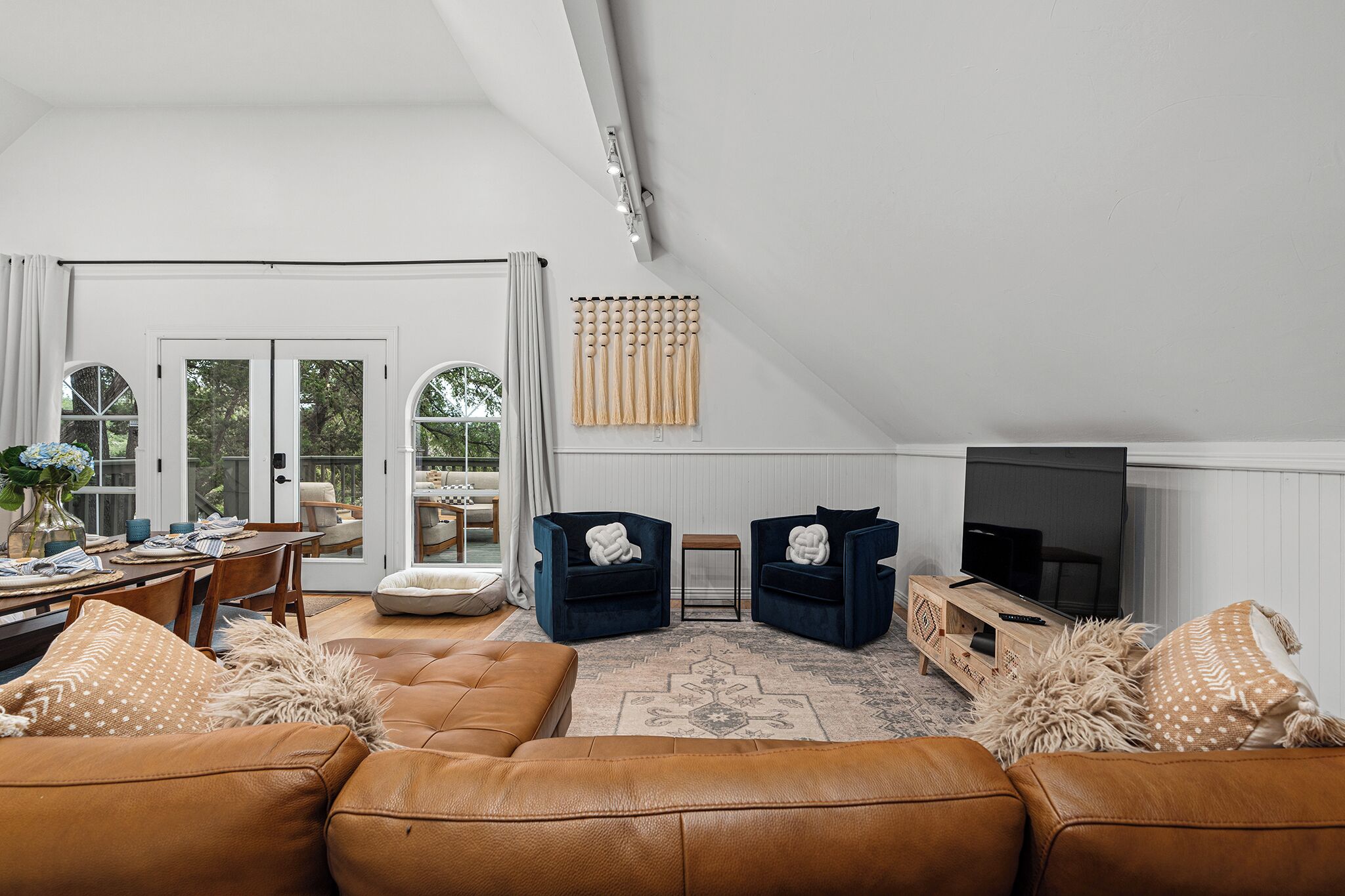 Downtown Wimberley Treehouse Retreat With Hot Tub - Wimberley, TX