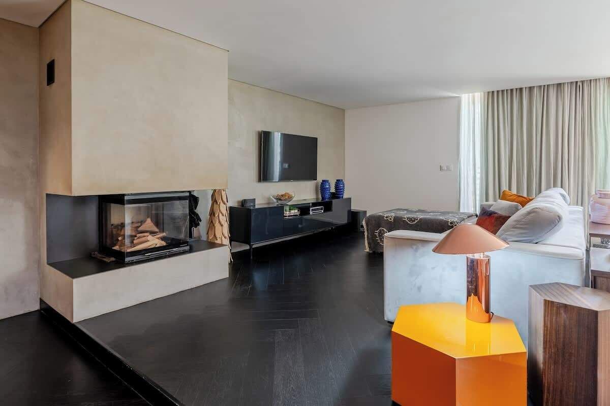 Hostwise - Modern Comfort & Shared Pool In Paredes - Baltar