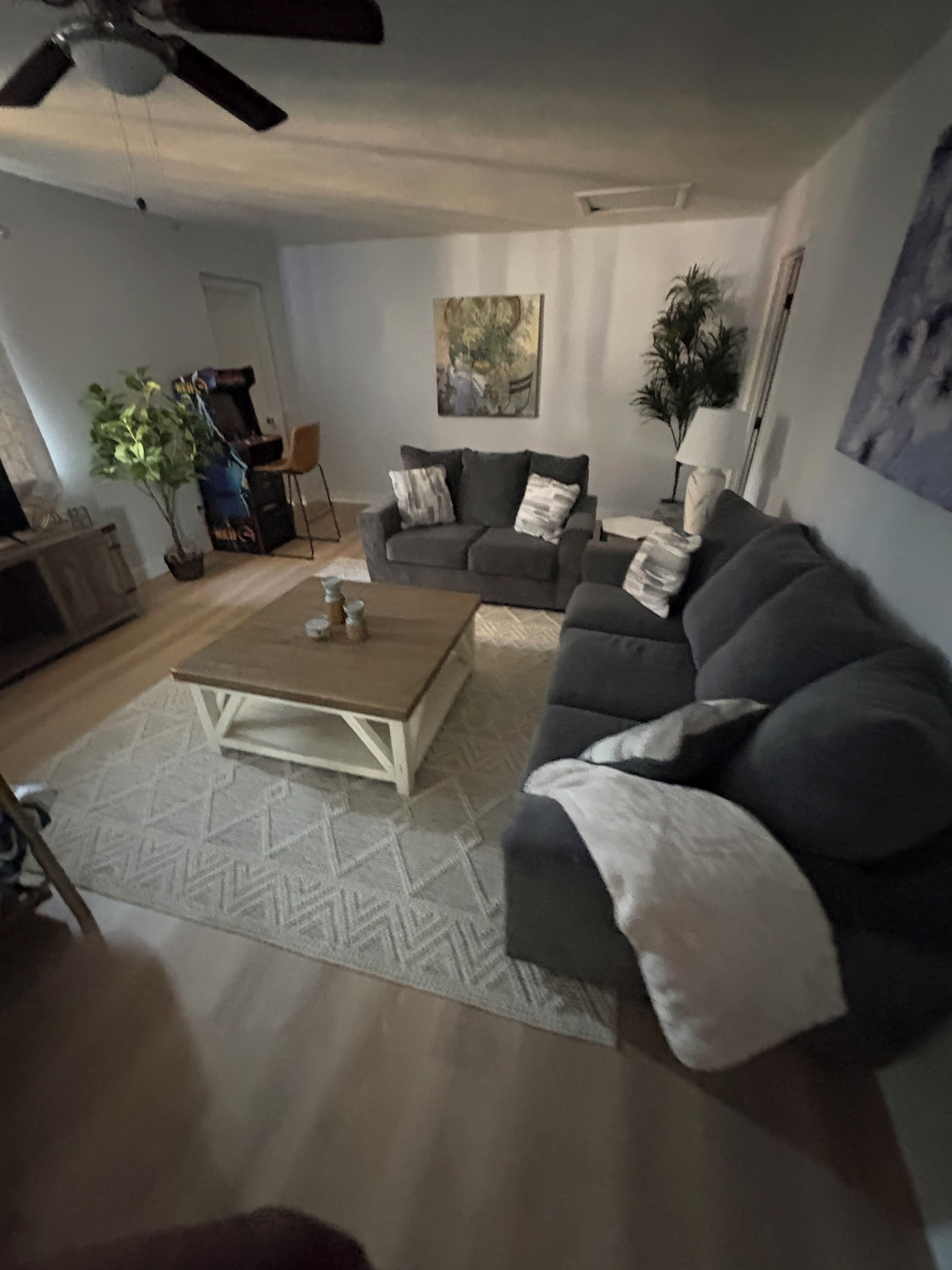 Charming 3-bedroom House With A Ton Of Amenities. - Farmington, NM