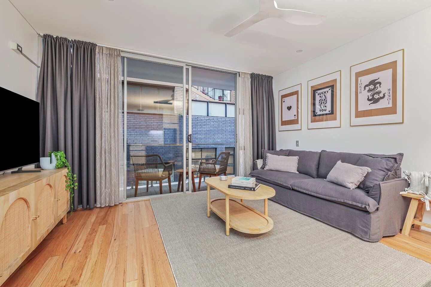 Press Play Stylish Base In Darlinghurst Dining Hub - Surry Hills