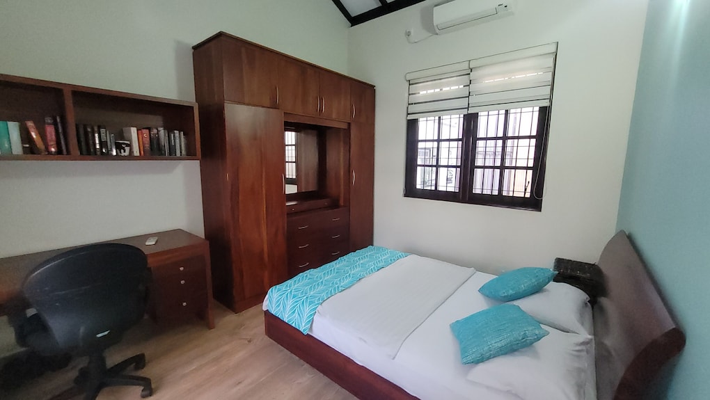 Spacious And Serene 5-bedroom Family Home With Ac And Wifi In Colombo - Colombo