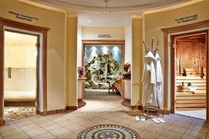 Sauna, banho turco, massagens musculares profundas 