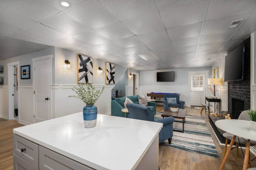 6br/4.5ba By Duke, Unc, Dpac - Hillsborough, NC