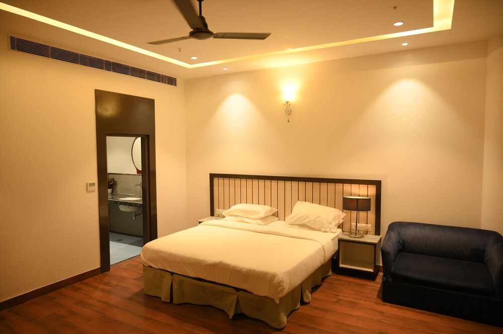 Krishnangan Hotel & Resort - Bikaner