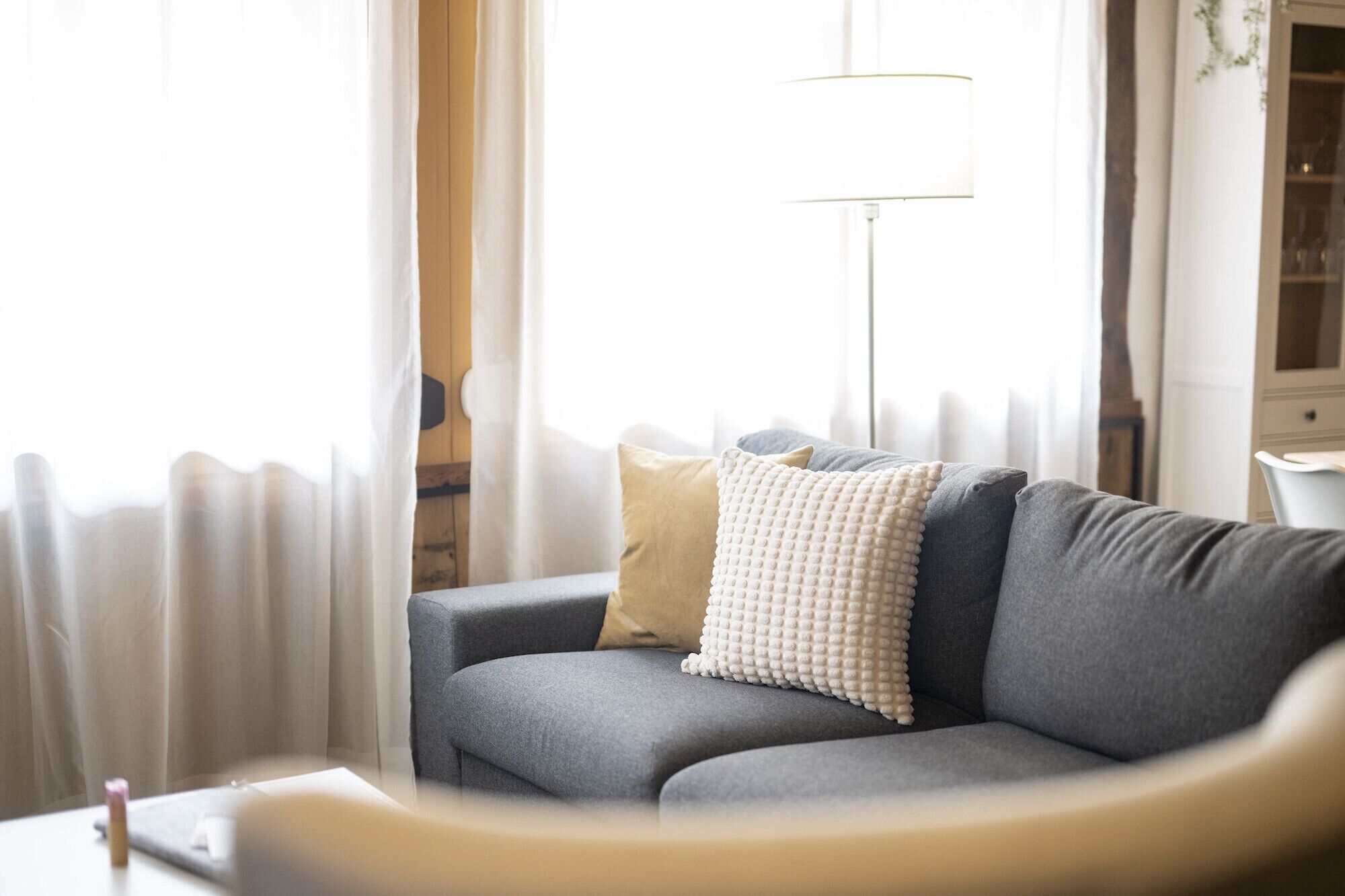 Chasa Rustica  Modern 3-room Apartment With Traditional Charm In Sent - Sent