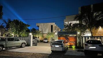 Estacionamento com motorista grátis