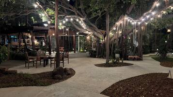 Área para churrascos e piqueniques