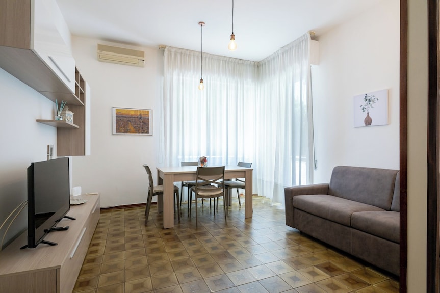 The House Of The Sun - Viareggio