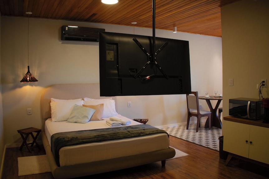 Celeste Suites, In Vale Dos Vinhedos With Bathtub And Colonial Breakfast - Garibaldi