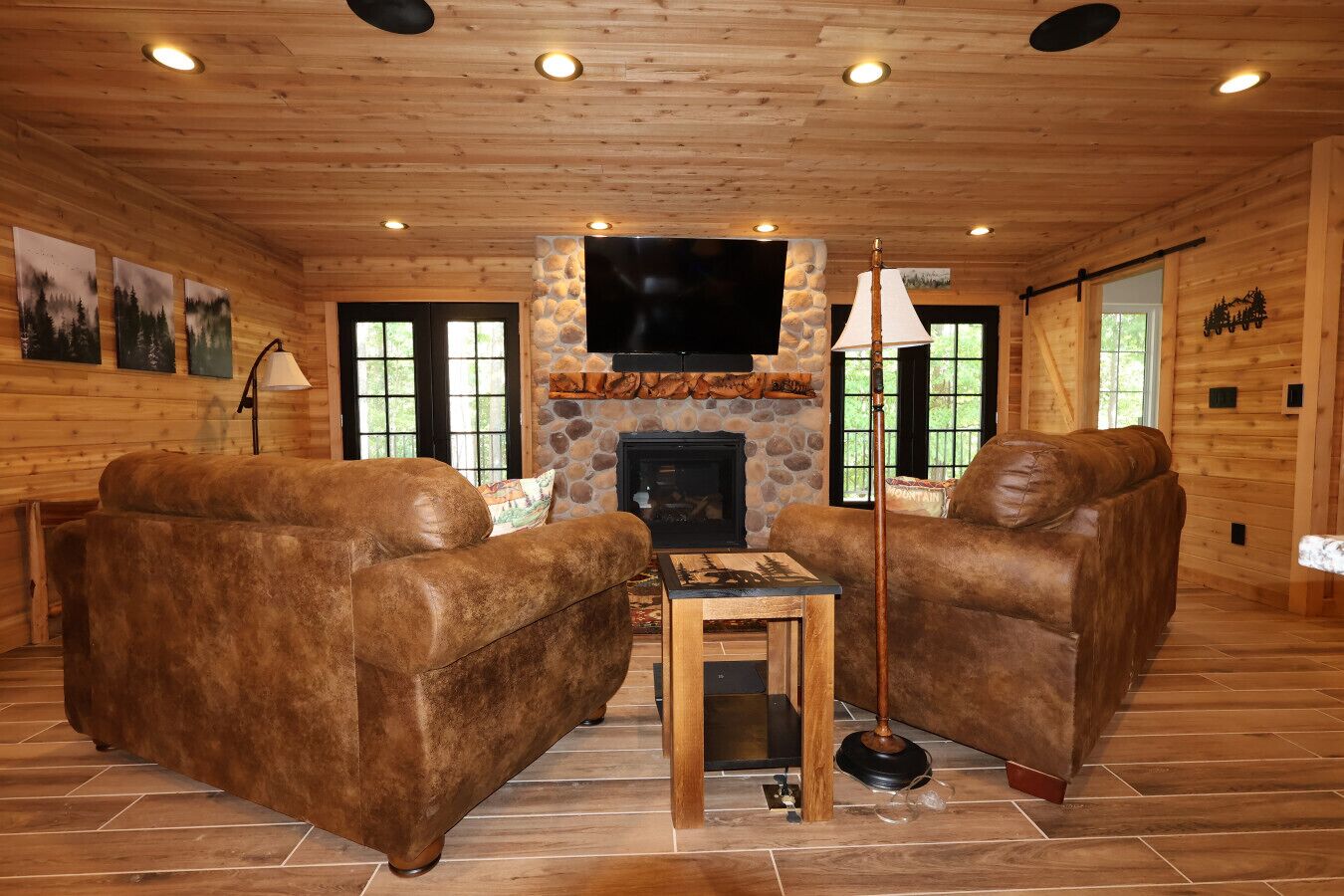 4 Bedroom Cabin Retreat - Eureka, MO