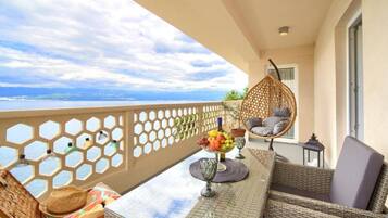 Apartamento (One-Bedroom Apartment With Terrace An) | Varanda