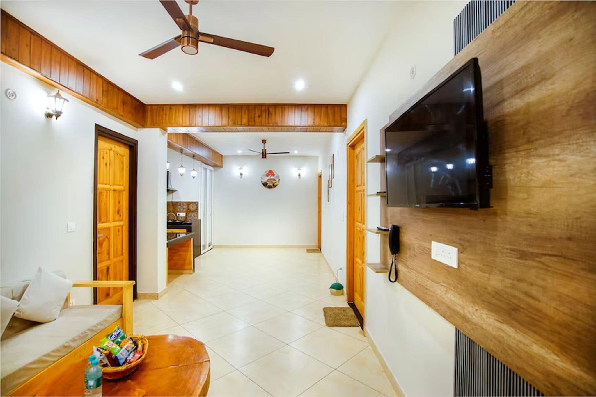 Quarto casal | Área de estar | TV LED