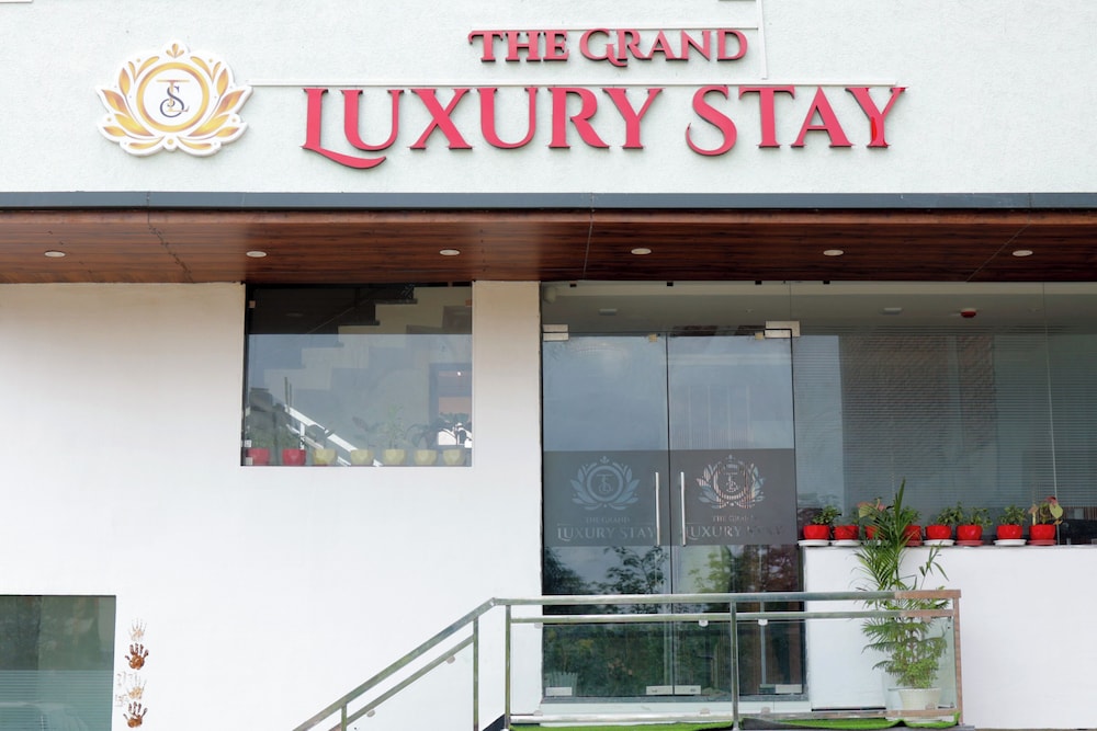 The Grand Luxury Stay Hotel - Agra