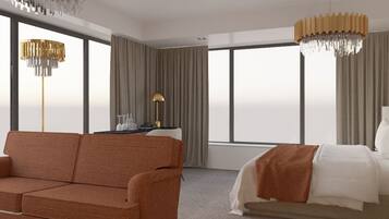Quarto de hotel moderno com um sofá marrom, uma cama com lençóis brancos e duas luminárias de cristal.