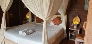 Vila standard, vista para a piscina