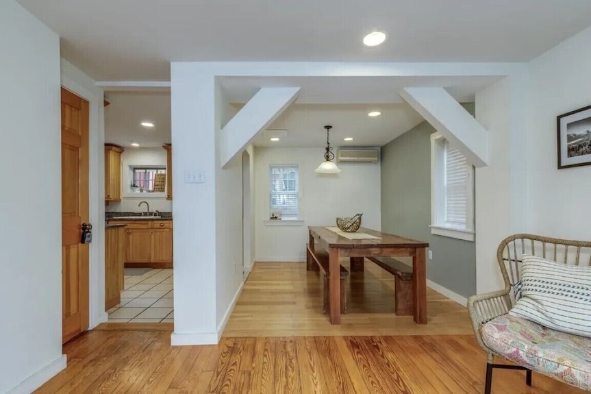 Charming 3-bedroom House. Walk To Sunapee Harbor And Short Drive To Mt. Sunapee - Newbury, NH