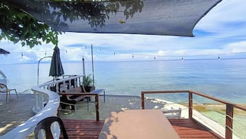 Vista para praia/oceano