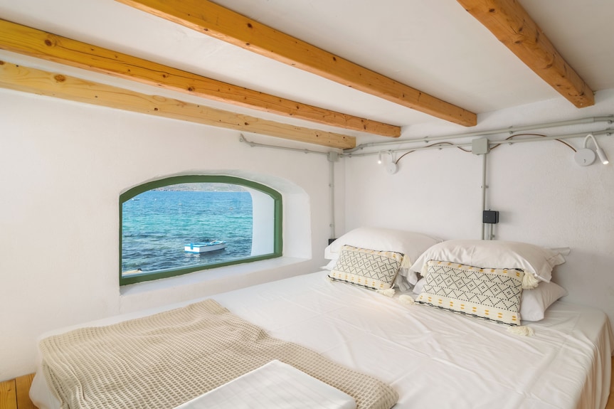 Klima Milos Sea Front Boat House - Milos