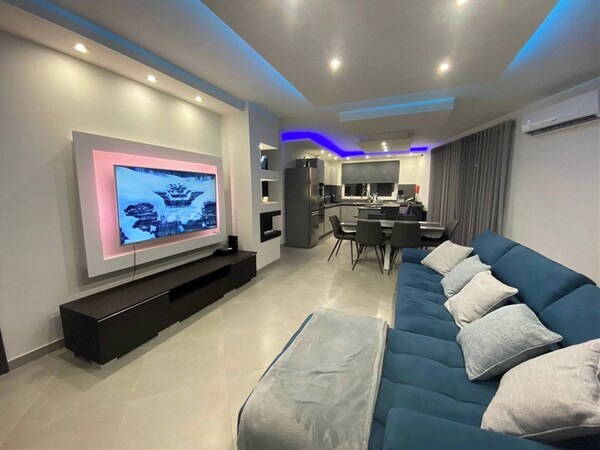 Luxury Apartment In Gzira Close To Sliema 3 Br Apartment Sleep 8 - Malta