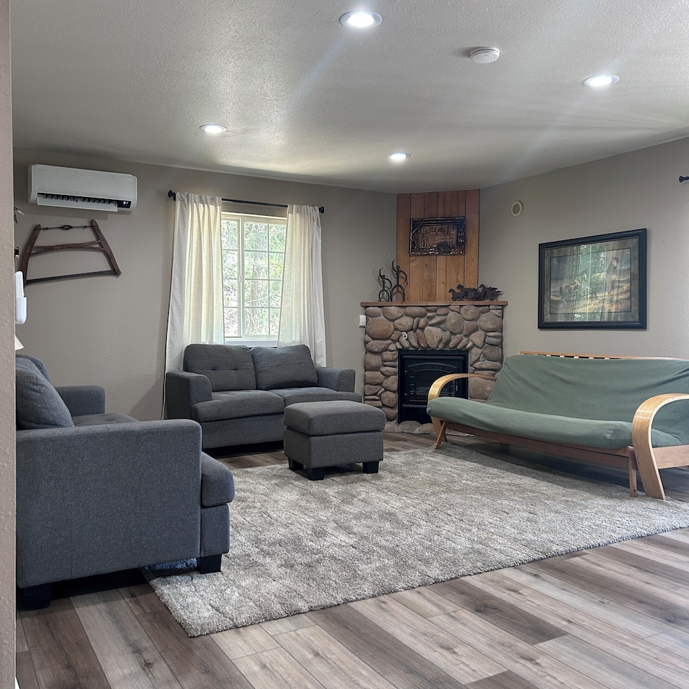 Deer Lake Resort - Loon Lake, WA