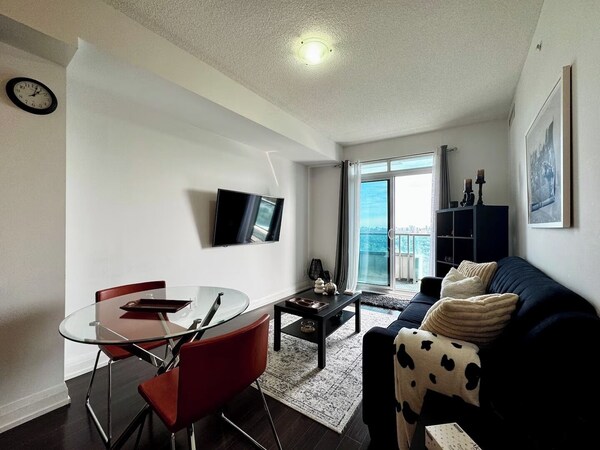 Modern Designed Home - Kawartha Lakes