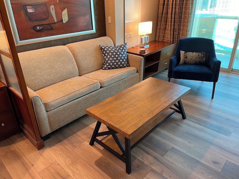 Updated Strip View Studio Suite With Balcony - Las Vegas