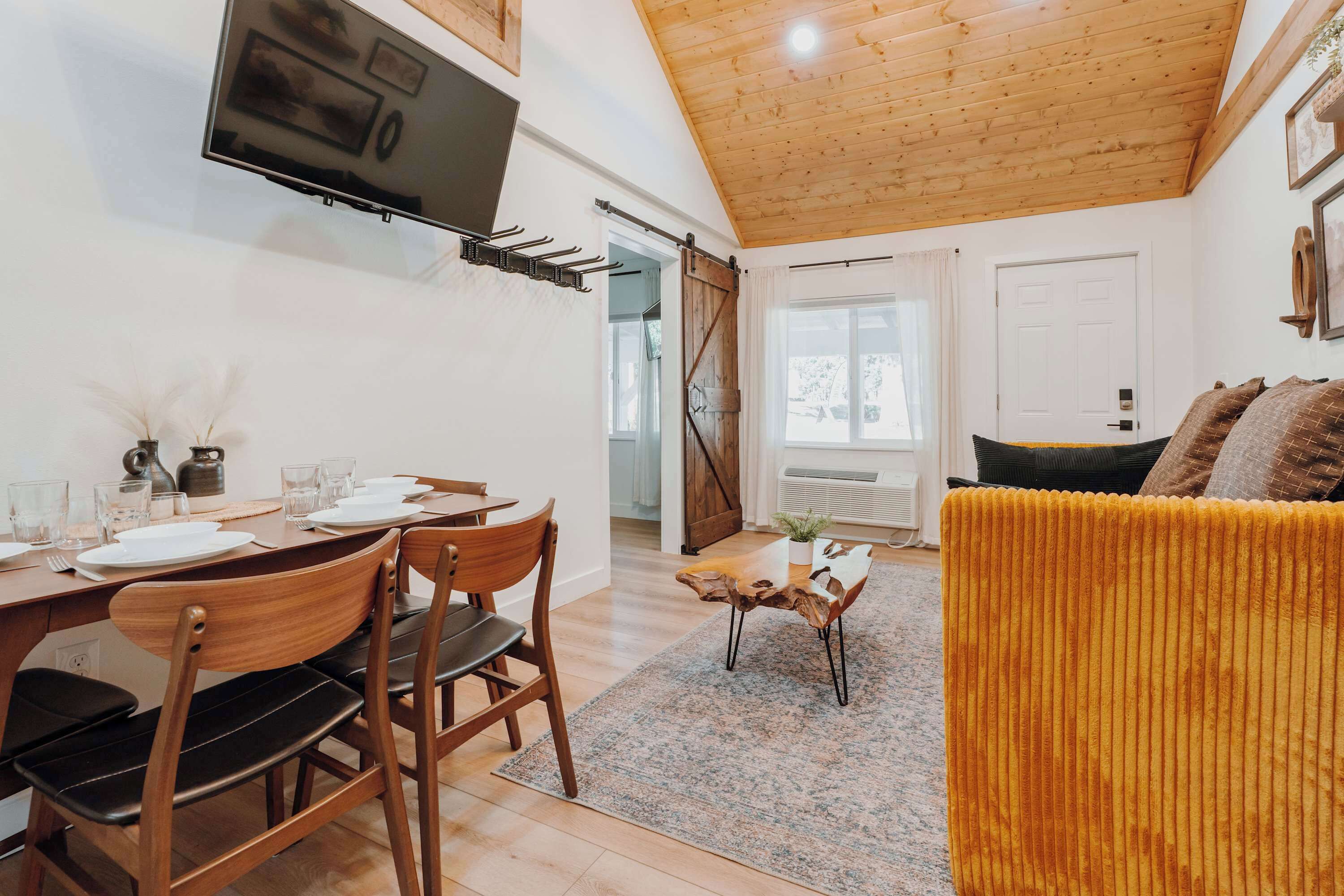 Packwood's Skyline Suite - Packwood, WA