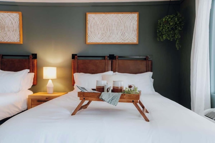 Packwood's Gifford Pinchot Room - Packwood, WA