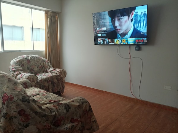 Dep Central Safe And Familiar, Cozy 5 Minutes From Downtown Huancayo - Huancayo