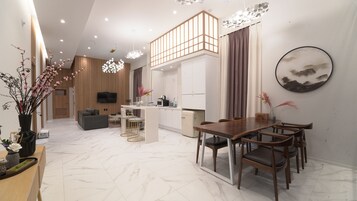 City White Room | Sala de estar | Televisor de 40 polegadas com canais por cabo, piso aquecido 