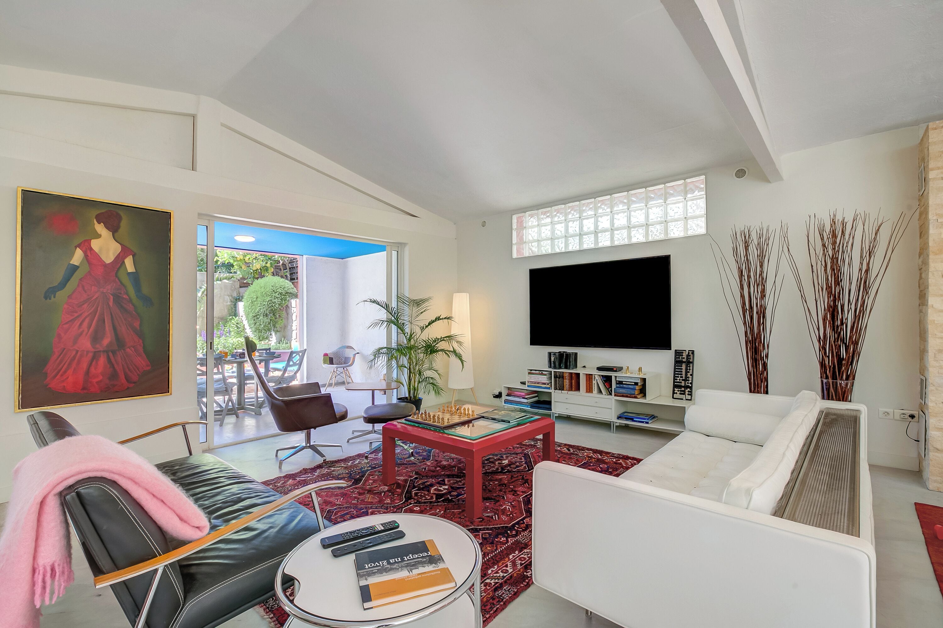 Antibes Loft Retreat, Juan Les Pins, France - Antibes