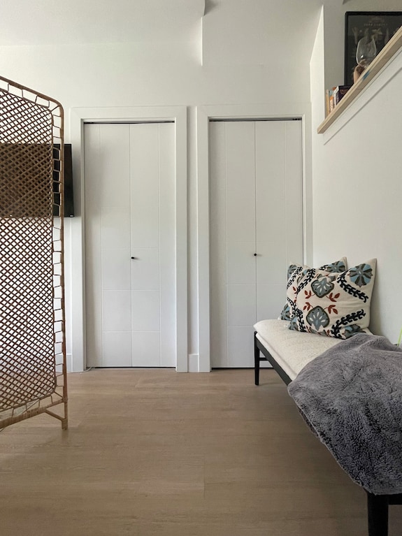 Chic & Cozy Condo North Vancouver 3+ Month Stay - Vancouver