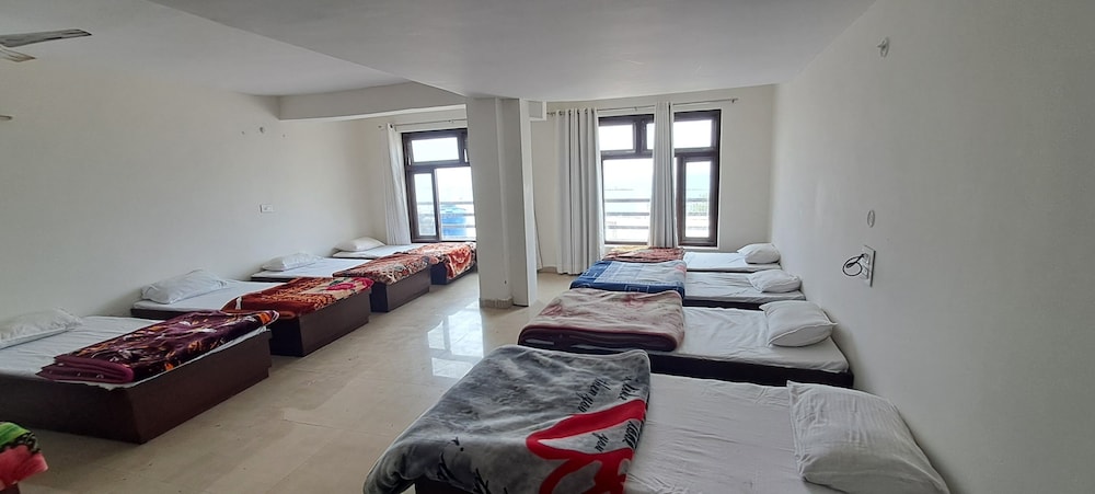 The Hotel Shivalik Inn - Almora