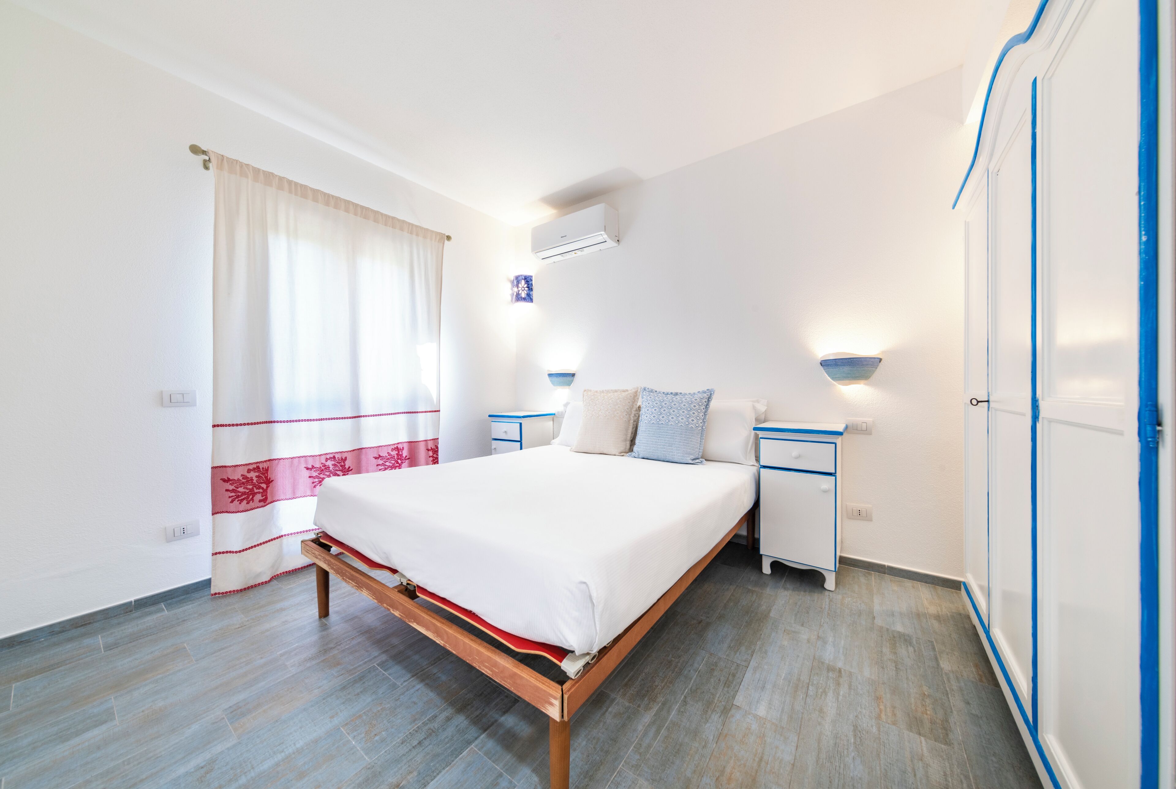 Casa, varanda, vista para o jardim | Cortinas blackout, ferros/tábuas de passar roupa, Wi-Fi de cortesia