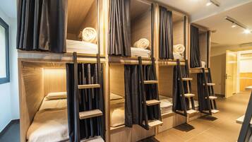 Dormitório Partilhado Superior, em dormitório misto (Room 1) | Wi-fi grátis