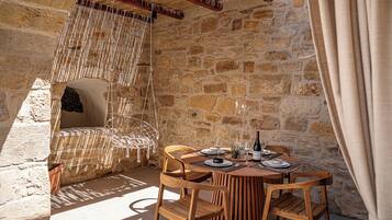 Suíte luxo, vista para o mar | Terraço/pátio