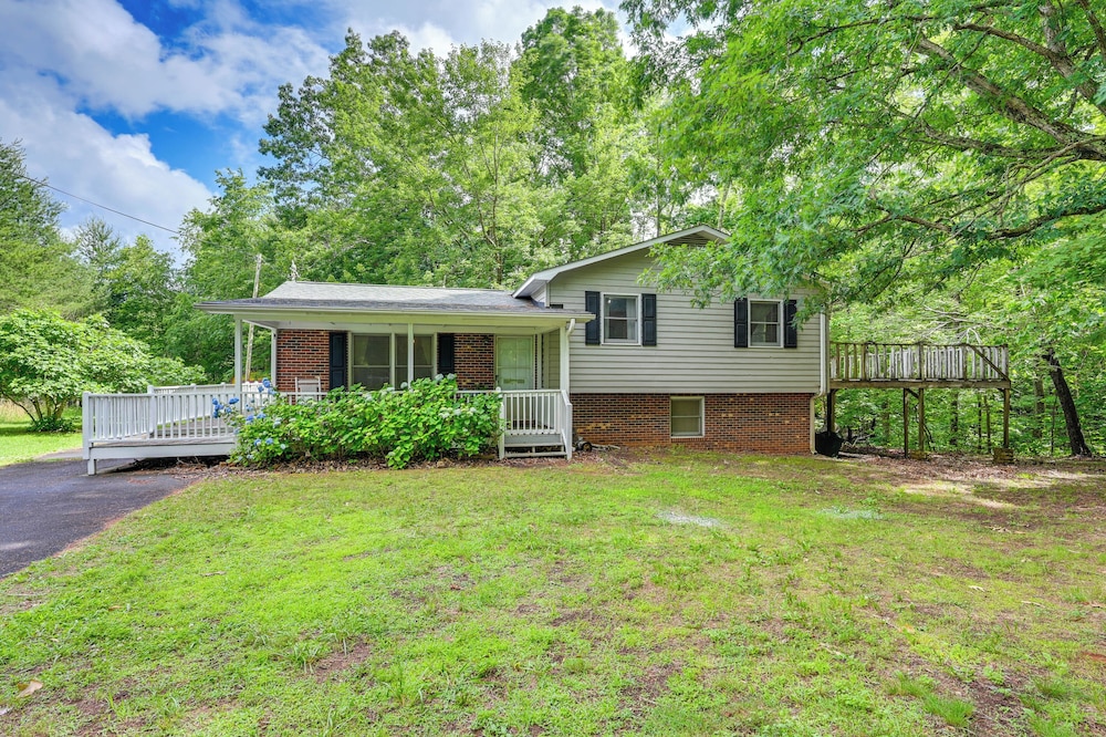 Fish, Hike & Unwind: Remote Home In Ararat! - Mount Airy, NC