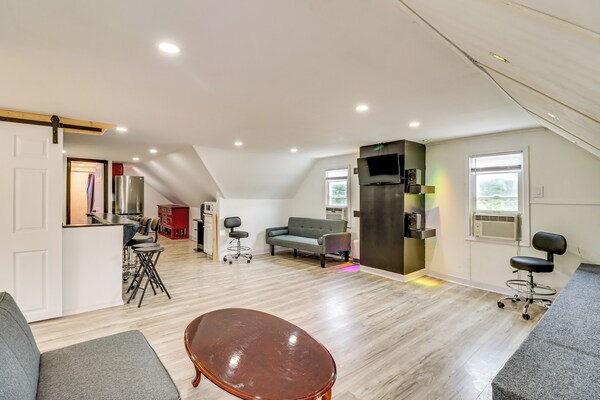 Walkable Abode In Stroudsburg's Business District! - Pocono Laurel Lake, PA