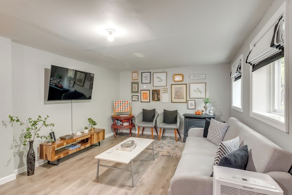 Game Room & Deck: Family Home In Tobyhanna! - Tobyhanna