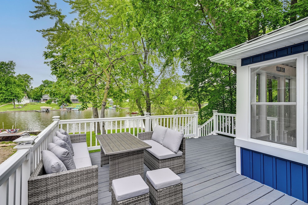 Lakefront Getaway W/ Private Dock In Colon! - Sturgis, MI