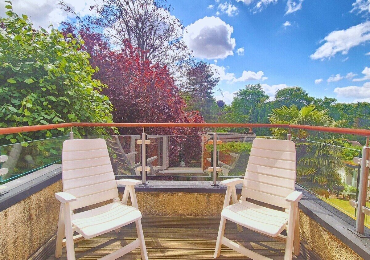 Apartamento, varanda, vista para o jardim | Vista da varanda