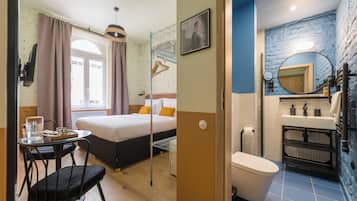 Quarto casal clássico | Cofres nos quartos, individualmente decorados