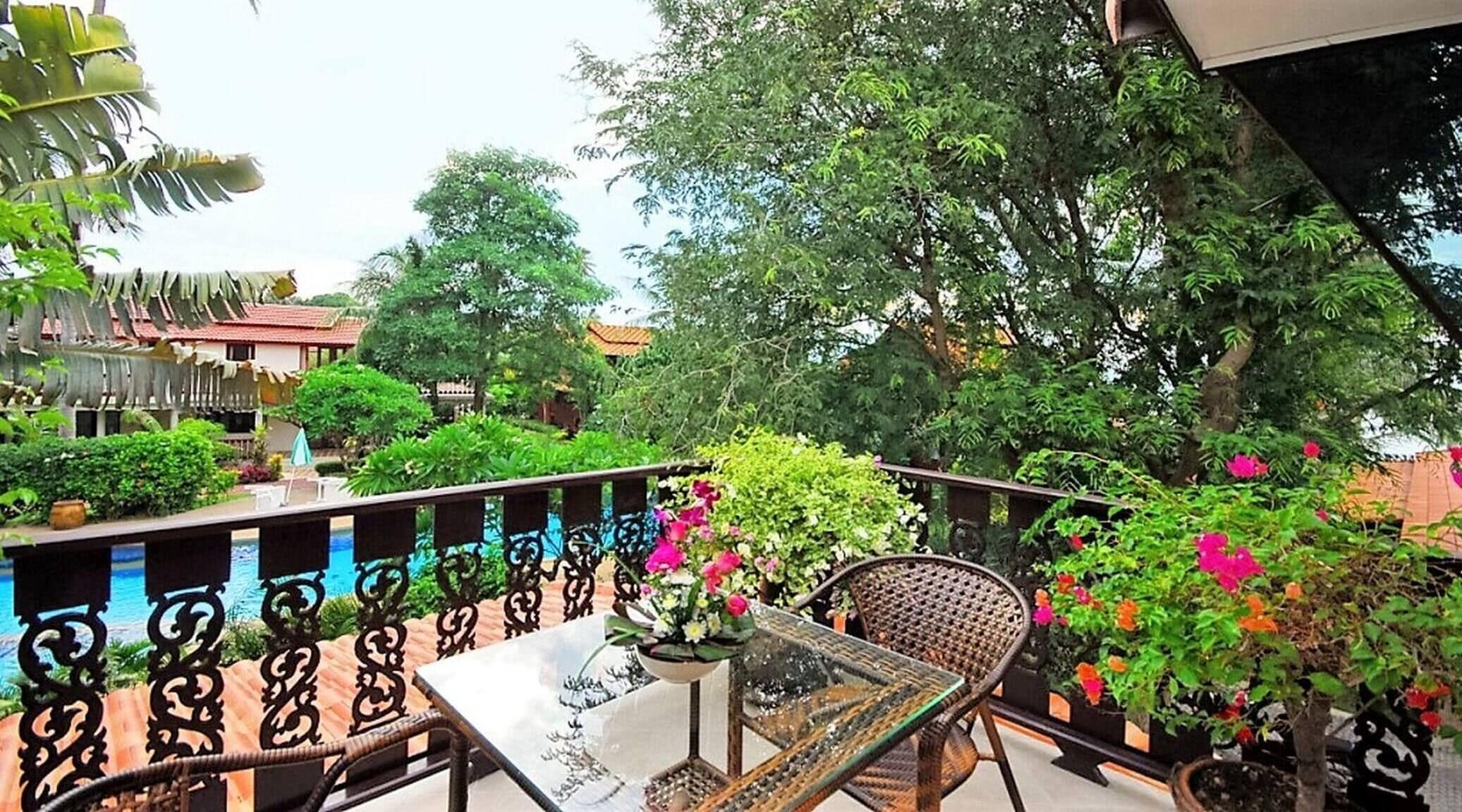Vila, 3 quartos, para fumantes, piscina particular | Jardim