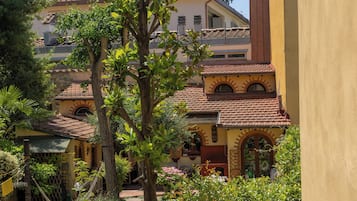 Quarto casal superior | Cofres nos quartos, Wi-Fi de cortesia